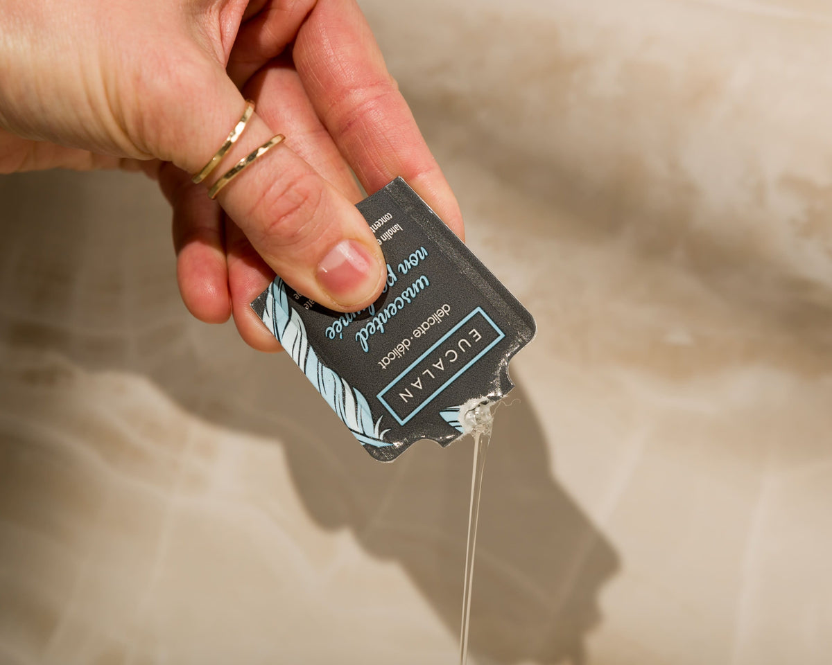 デリケート素材専用エコ洗剤【EUCALAN】ユーカラン ナチュラル（5ml） – 【EUCALAN】デリケート製品専用洗剤 ユーカラン 日本公式サイト